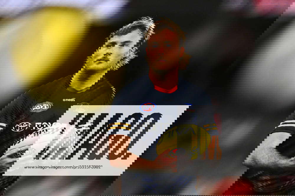 AFL BOMBERS CROWS, Luke Pedlar of the Crows warms up during the AFL ...