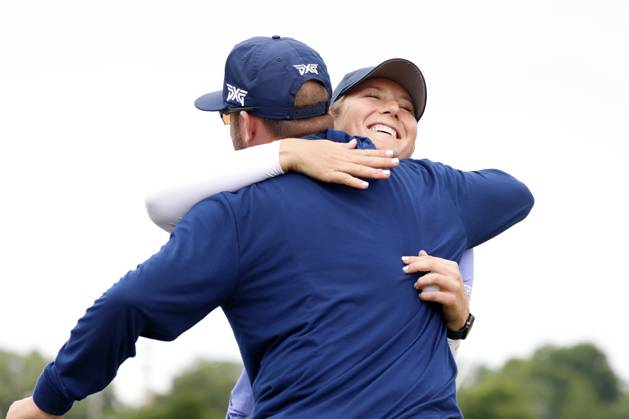 SYLVANIA, OH - JULY 13: LPGA, Golf Damen golfer Bailey Tardy putts on ...