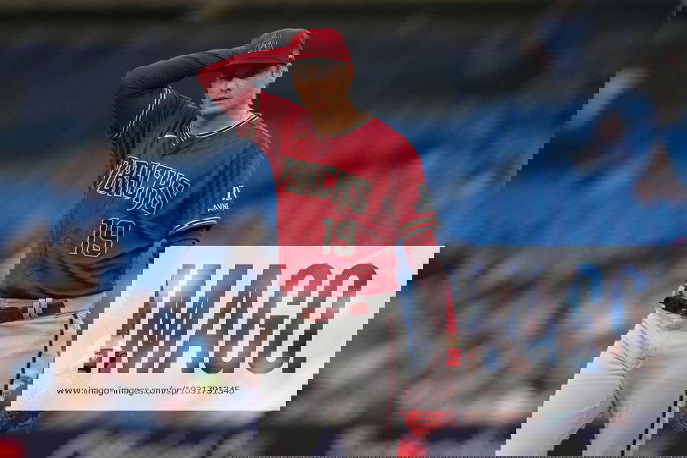 TORONTO, ON, CAN: Arizona Diamondbacks starting pitcher Ryne Nelson ...