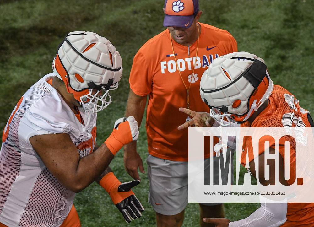 Syndication: The Greenville News Clemson offensive lineman Bryn Tucker ...