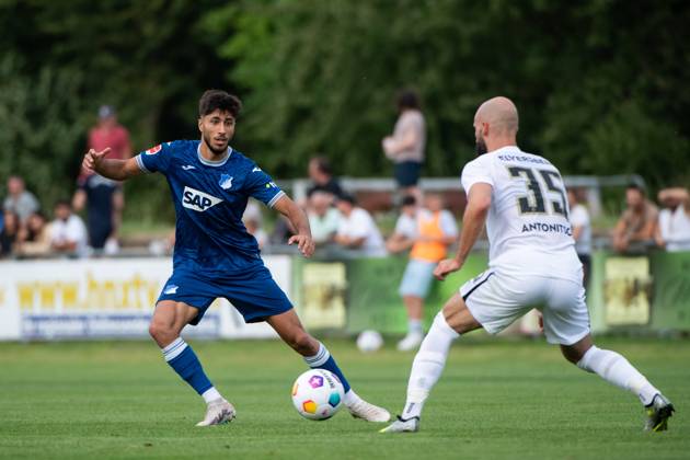 Muhammed Damar TSG 1899 Hoffenheim II, 18 in duel with Sascha Korb VfR ...