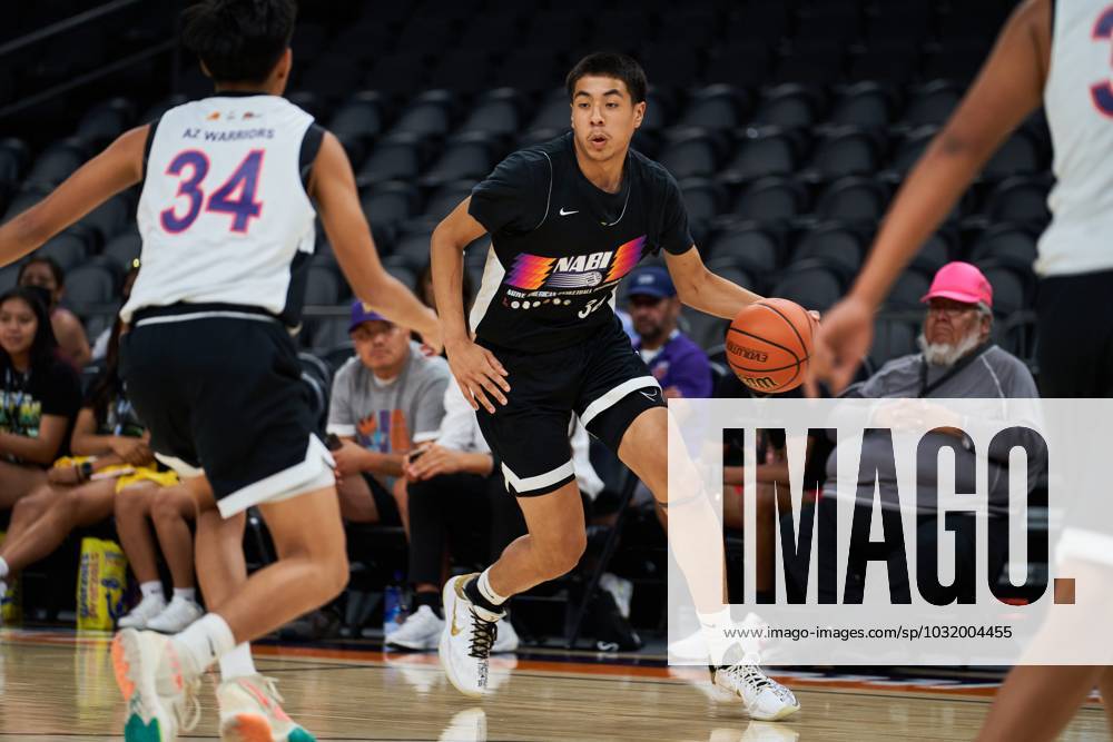 Syndication: Arizona Republic Northern Elite center Kenyon J. Aguino ...