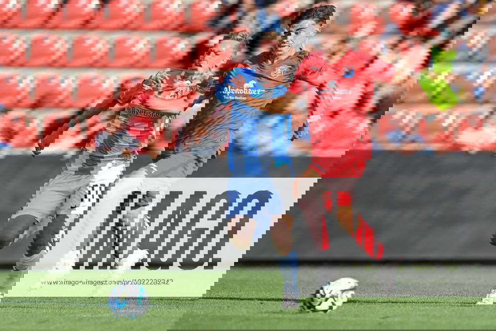 v li Fabian Greilinger TSV 1860, 11 Aaron Keller Unterhaching, 16 in ...