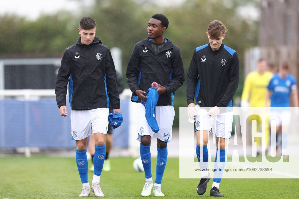 Mandatory Credit: Photo by Michael Zemanek Shutterstock (14017238cy ...