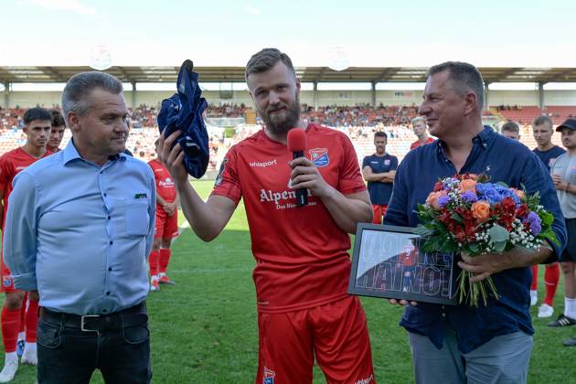 Farewell to Stephan Hain Unterhaching, 9 who played seven years in ...