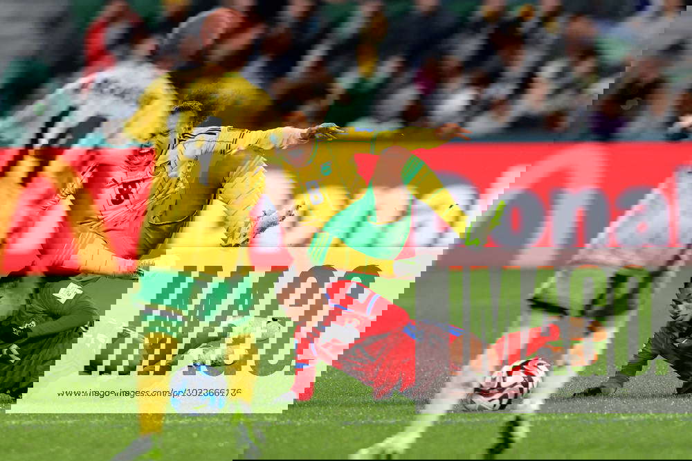 WWC23 PANAMA JAMAICA, Drew Spence of Jamaica is tackled by Emily Cedeno ...