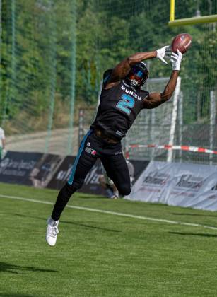 Incomplete pass, Markell Castle Munich Ravens, 2 cant catch Munich ...