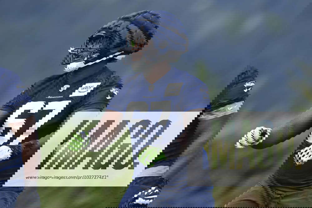 July 30, 2023: Seattle Seahawks offensive tackle Charles Cross (67 ...