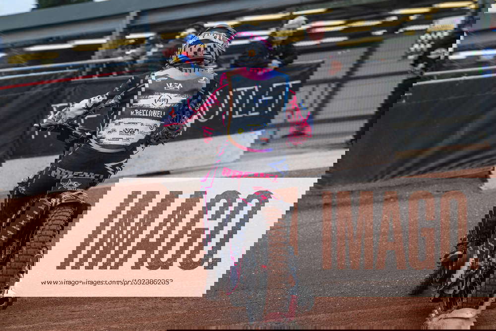 FIM Women s Speedway Academy 2023 Rachel Hellowell rides back into the ...