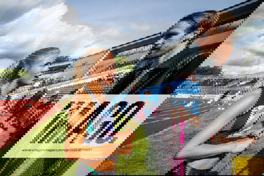 Julia Henriksson, Malmö AI, is interviewed by Sydsvenskans Fredrik ...