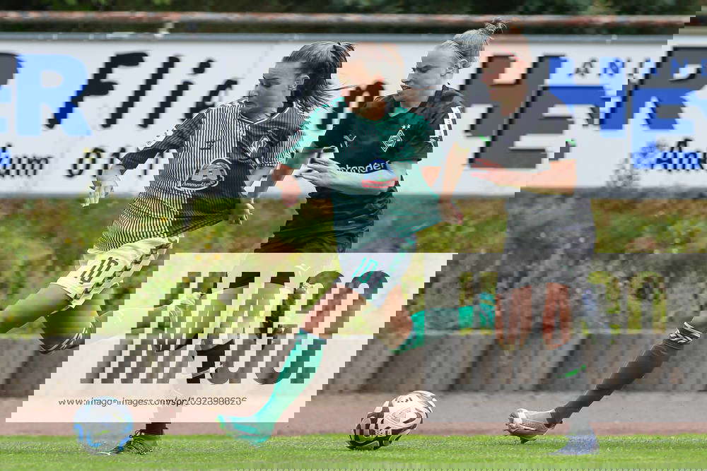 f li Tuana Mahmoud geb Keles, SV Werder Bremen, 10 and Carolin Corres ...