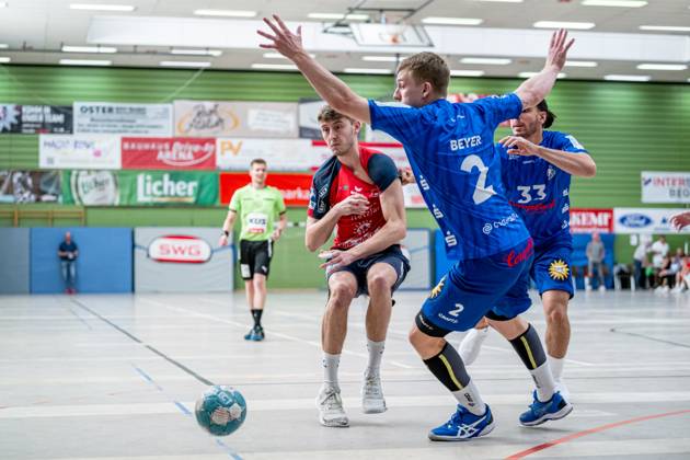 LindenCup TV Huettenberg Bergischer HC, 09 08 23 Niklas Theiss 9 TV ...