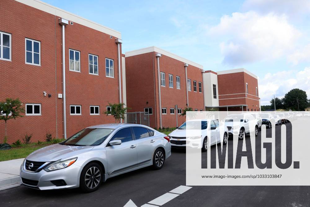 Syndication: Florida Times-Union The side of the building is shown Aug ...