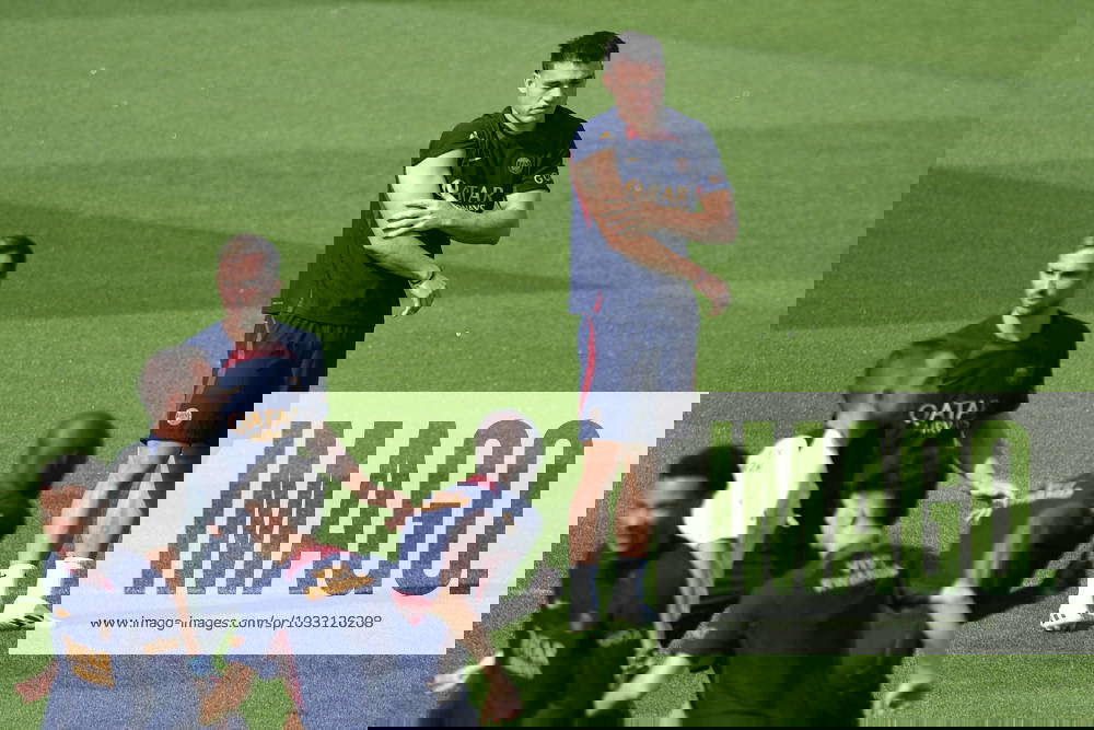 PSG Training - Poissy Paris Saint Germans players take part in a ...