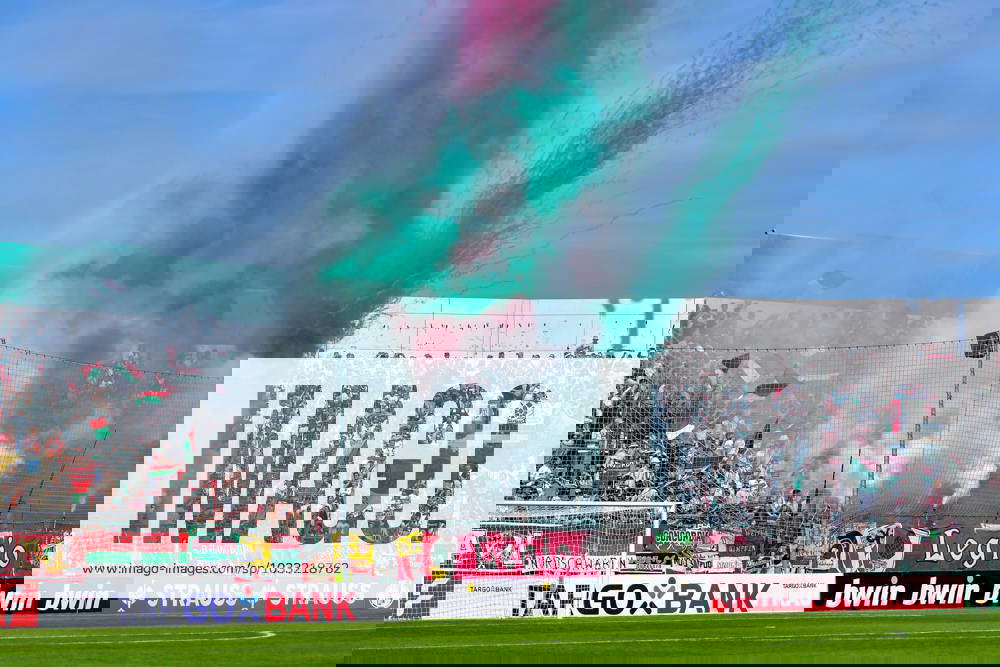 Augsburg fans ignite Bengalos and smoke bombs, Bengalo, Bengalos ...