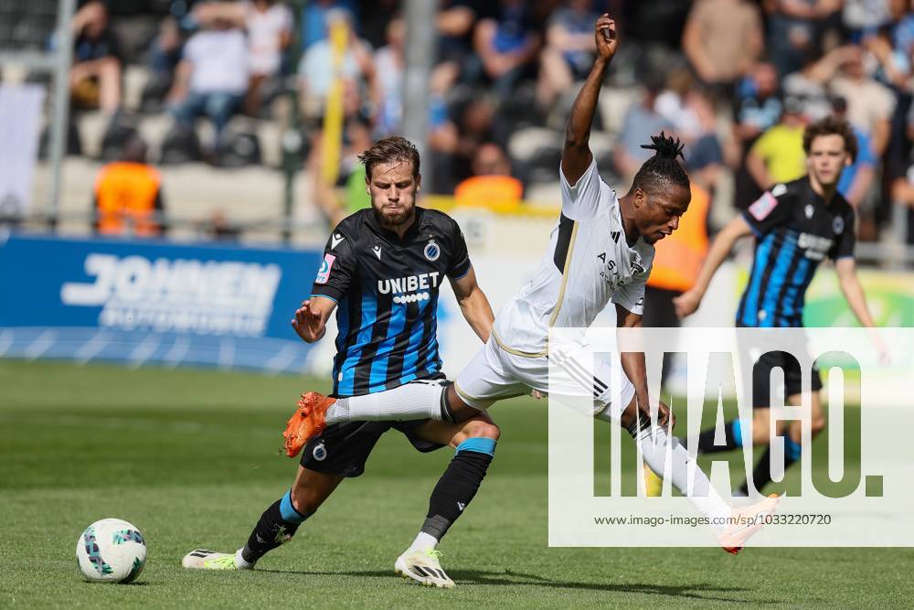 Club s Philip Zinckernagel and Eupen s Isaac Nuhu fight for the ball ...