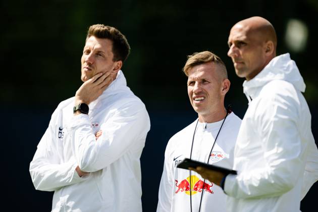 Leipzigs athletic trainer Daniel Behlau, athletic trainer Ruwen Faller ...