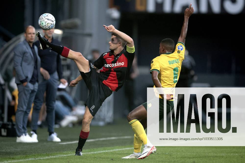 SITTARD - (lr) Alvaro Pena of Almere City FC, Deroy Duarte of Fortuna ...