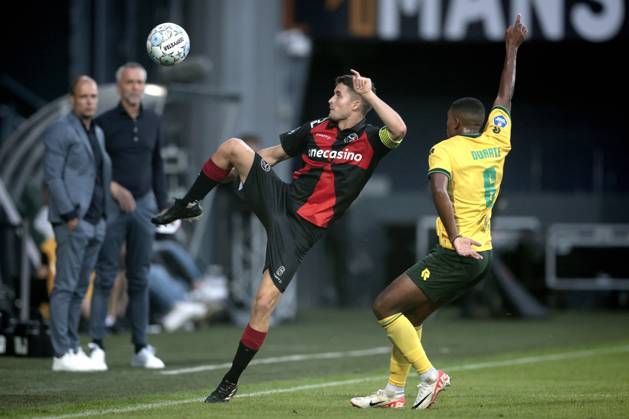 SITTARD - (lr) Alvaro Pena of Almere City FC, Deroy Duarte of Fortuna ...
