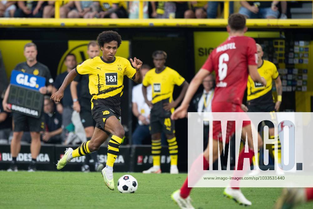 Karim David ADEYEMI DO , against Eric MARTEL K , action, duel, football ...