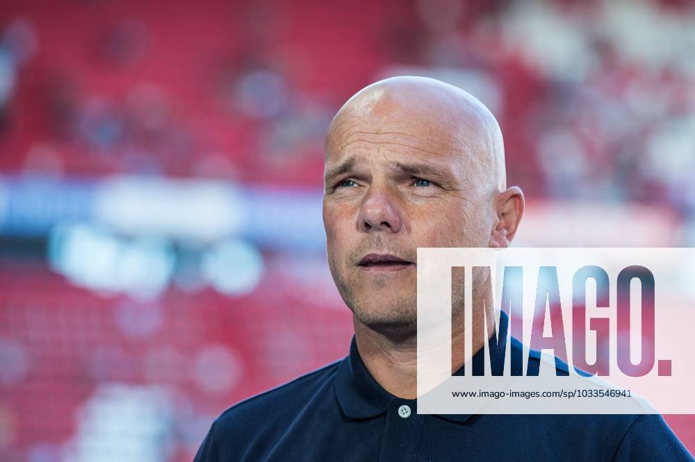 ENSCHEDE - PEC Zwolle coach Johnny Jansen during the Dutch premier ...