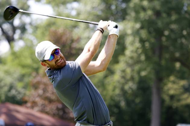 OLYMPIA FIELDS, IL - PGA, Golf Herren golfer Brian Harman plays his tee shot on the 9th hole during