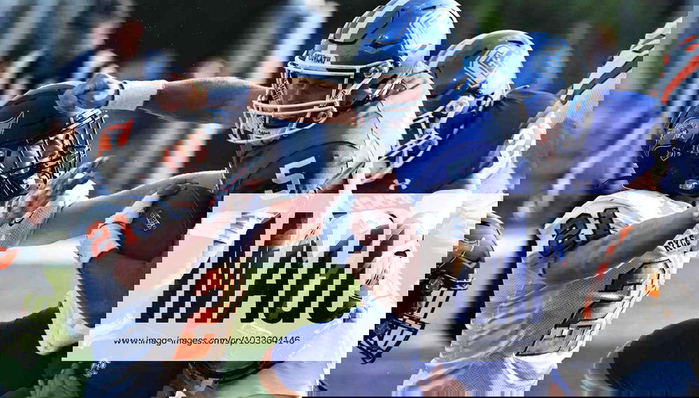 Syndication: The Enquirer Covington Catholic quarterback Evan Pitzer (5 ...