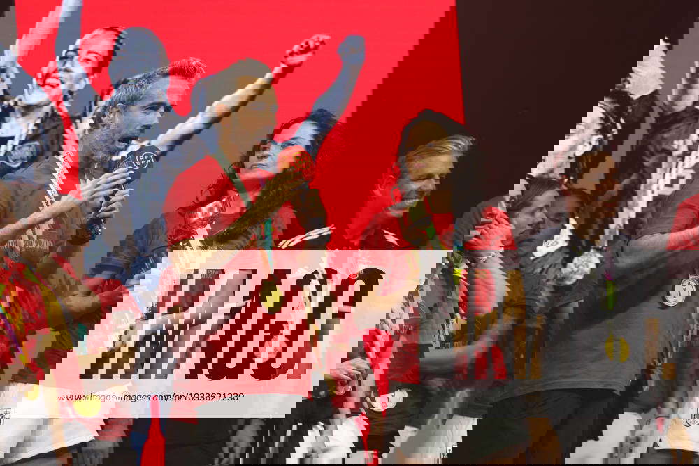 Spanish national team, Nationalteam Players Arrive To Spain La Roja ...