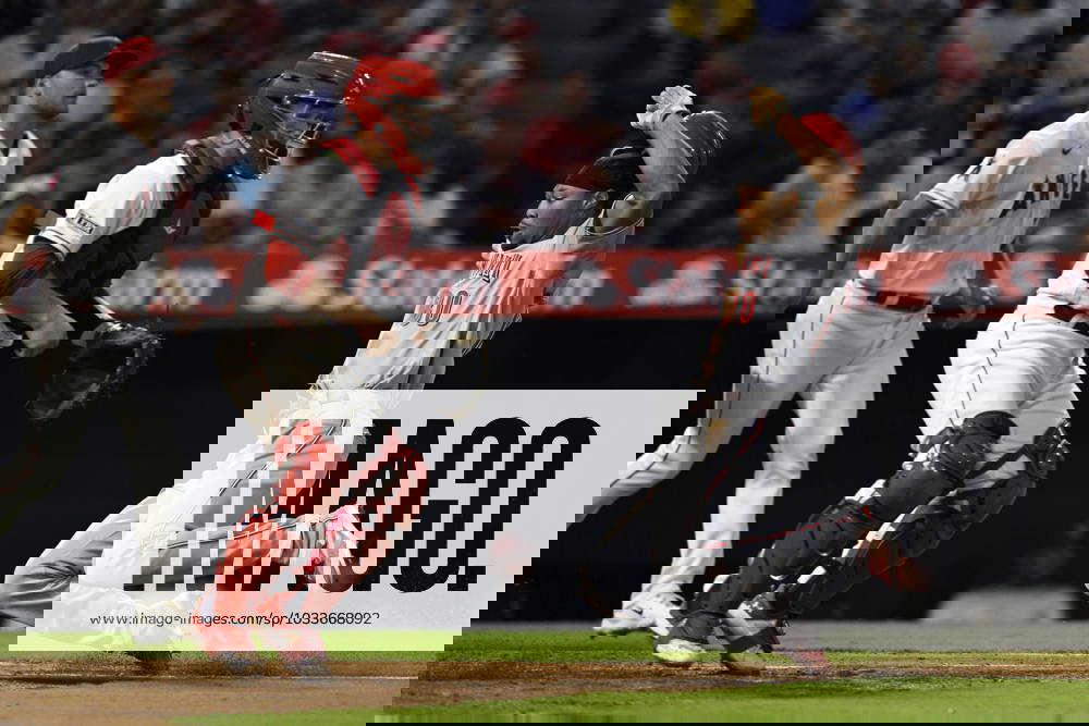 MLB, Baseball Herren, USA Game Two-Cincinnati Reds at Los Angeles ...