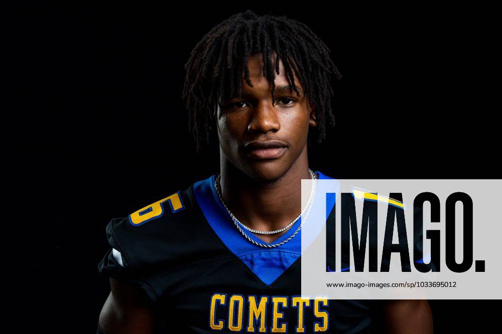Syndication: The Oklahoman Elijah Green, Classen SAS Football, is ...