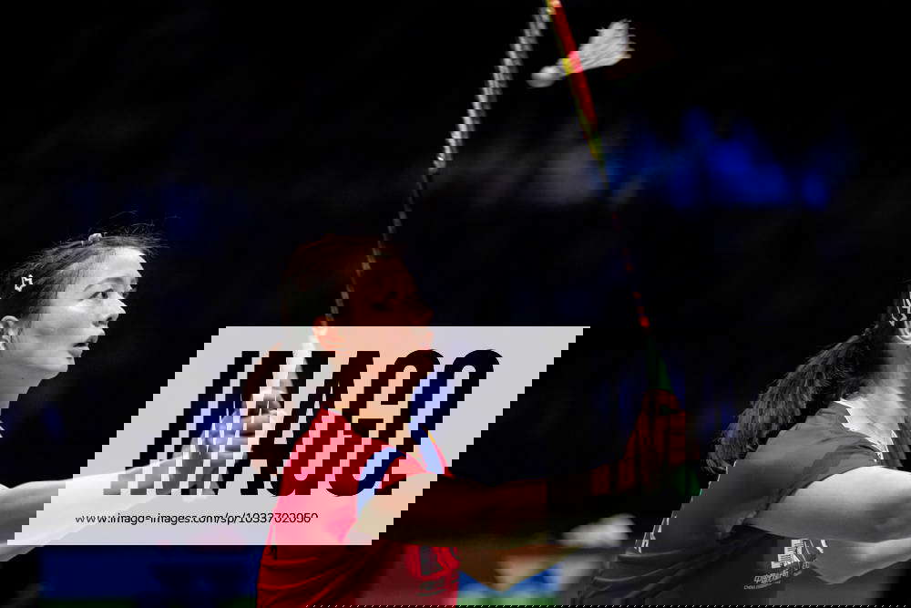 Zheng Si Wei and Huang Ya Qiong of China during their quarter final ...