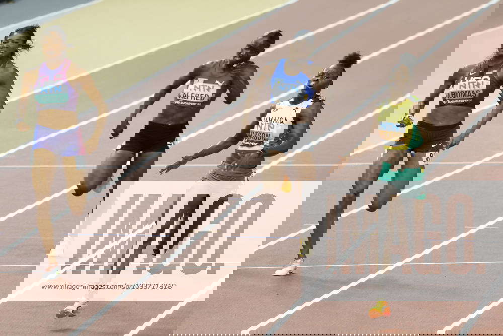 Sericka Jackson of Jamaica wins the final of the 200m of the World Athletics Championships in