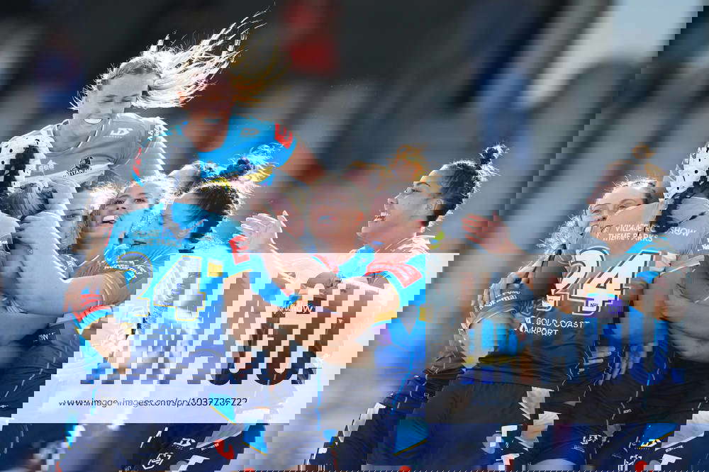 NRLW DRAGONS TITANS, The Titans celebrate a Lauren Brown field goal ...