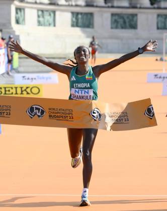 Athletics: World championships Amane Beriso Shankule of Ethiopia ...