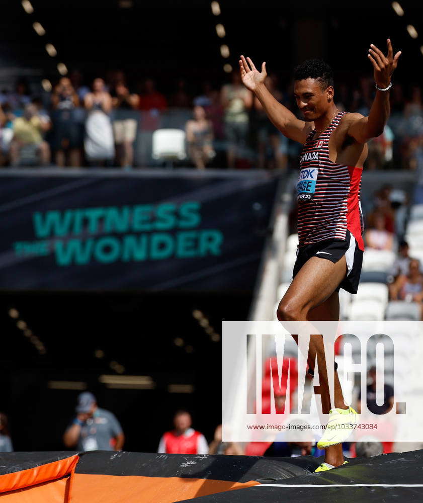 (230826) -- BUDAPEST, Aug. 26, 2023 -- Pierce LePage of Canada reacts ...