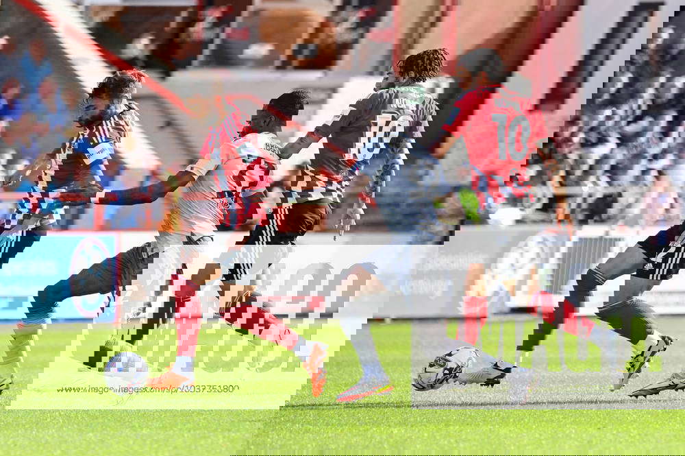 Exeter City v Reading, Exeter, UK - 26 Aug 2023 Reece Cole of Exeter ...