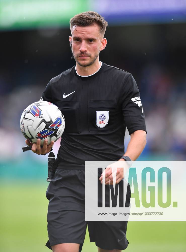 Mandatory Credit: Photo by Alan Walter Shutterstock Referee Thomas KIrk ...