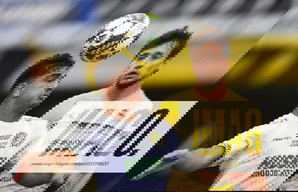 HÄLLEVIK 20230827 Hammarbys Jusef Erabi and Mjällbys Colin Rösler ...