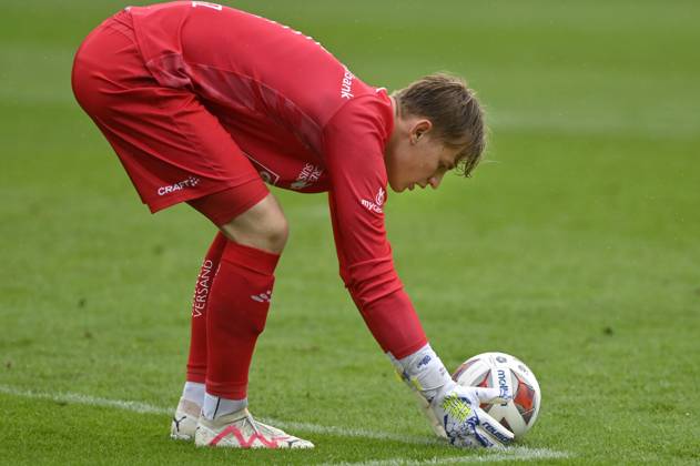 Goalkeeper Pascal Loretz, FCL, FC Zurich FC Lucerne, Super League, Football