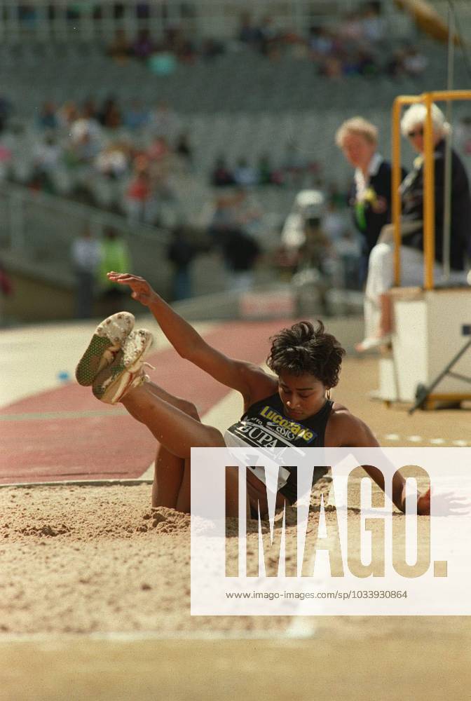 MICHELLE GRIFFITH British Athlete Seen competing in the BUPA ...