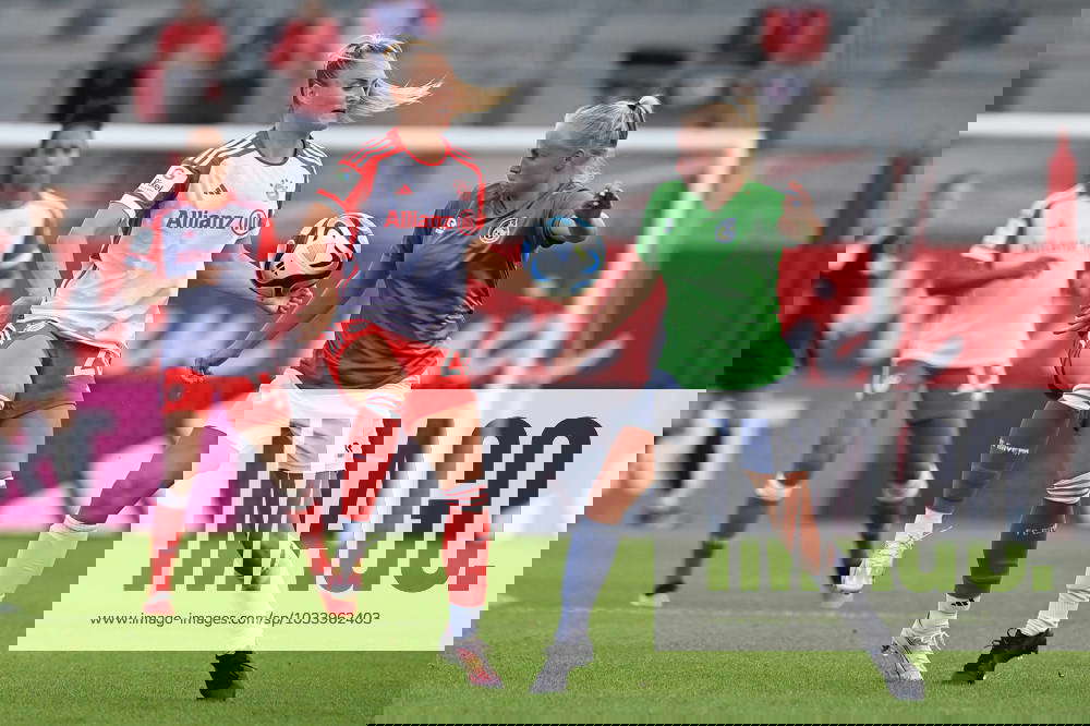 Samantha KERR FCB, action, duel football test match women season 2023 ...