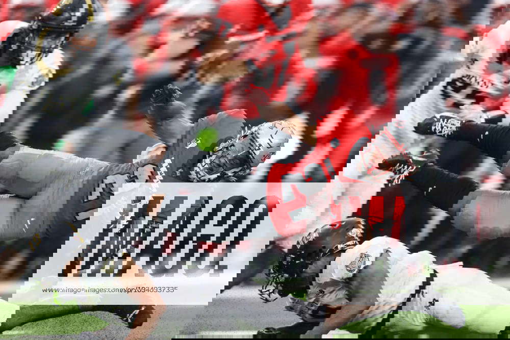 September 02, 2023: UNLV Rebels wide receiver Jacob De Jesus (21) is ...