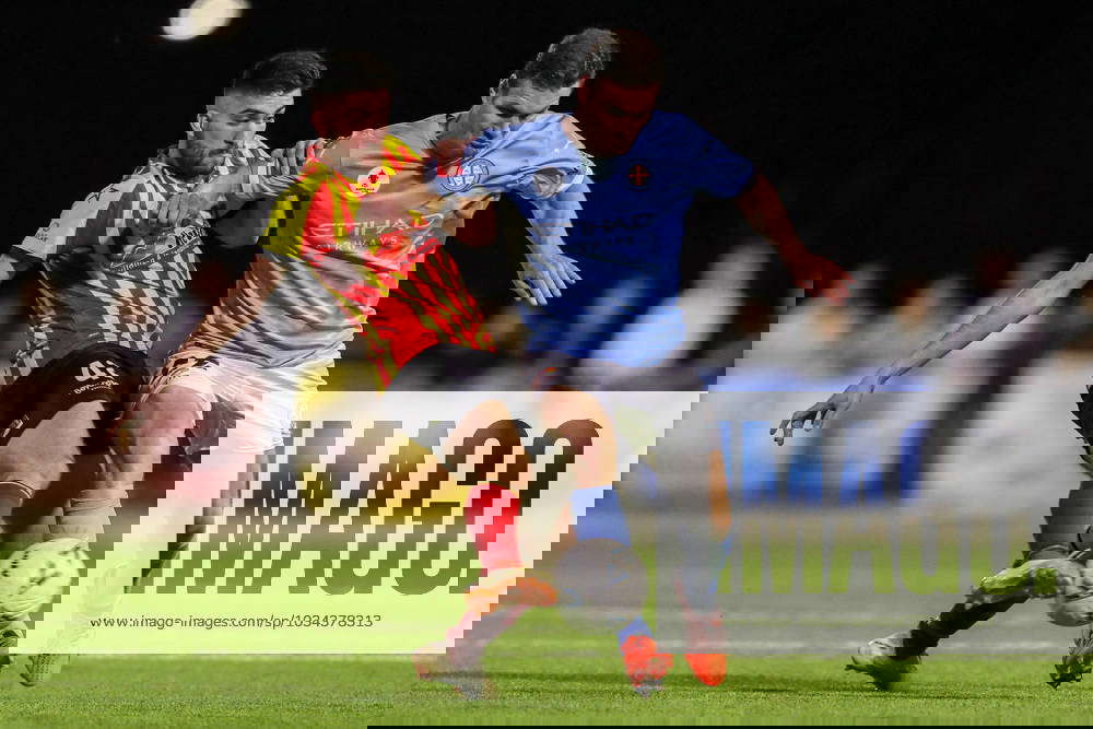 AUSTRALIA CUP METROSTARS CITY, Curtis Good of Melbourne City tackled by ...