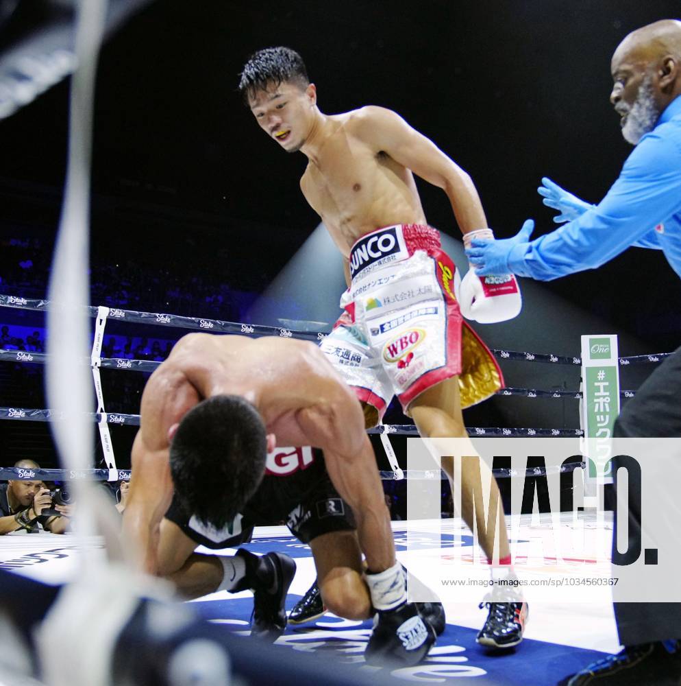Boxing: Nakatani-Cortes fight Junto Nakatani (C) of Japan knocks down ...