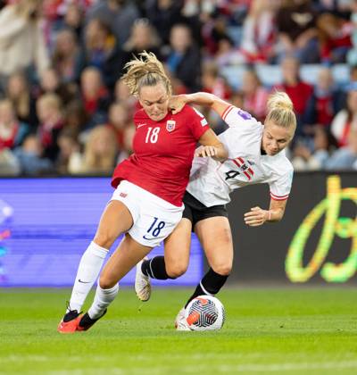 Oslo, Norway, September 22nd 2023: Frida Maanum and Celina Degen battle ...
