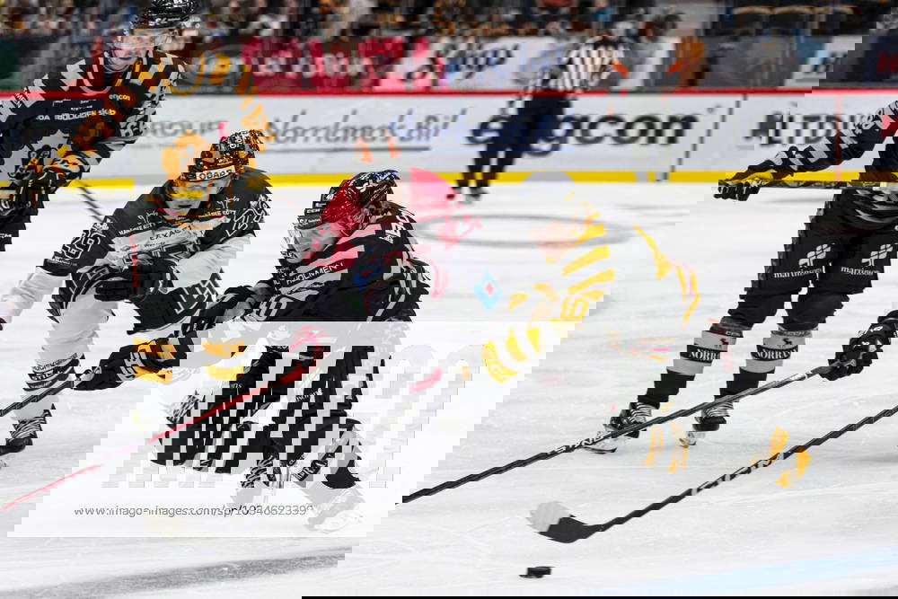 230923 Örebros Milton Oscarson and Skövde AIKs Jonathan Pudas and Anton ...