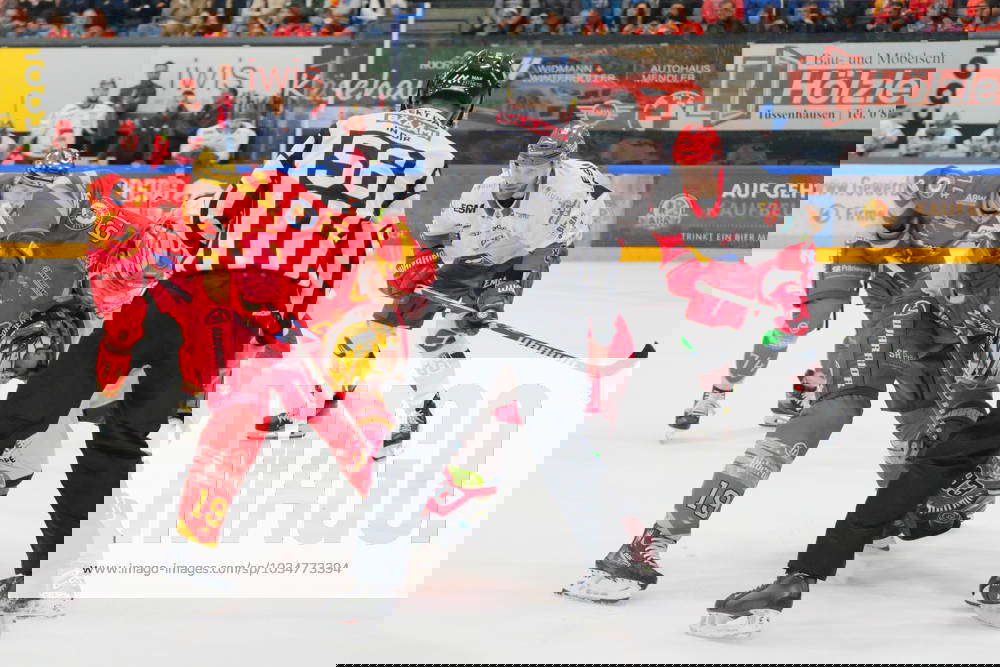 Tyler Spurgeon 19, ESV Kaufbeuren, Vantuch Lukas 93, Selber Wölfe at ...