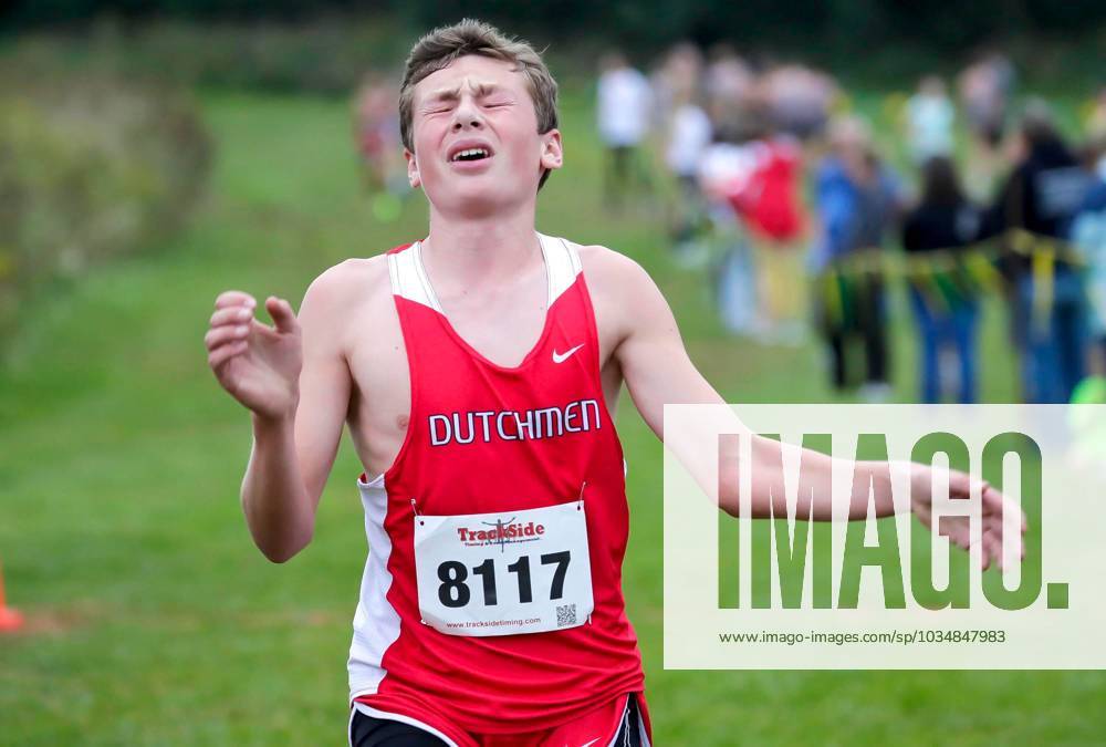 Syndication: Sheboygan Press Oostburgs Max Schefsky (8117) reacts to ...