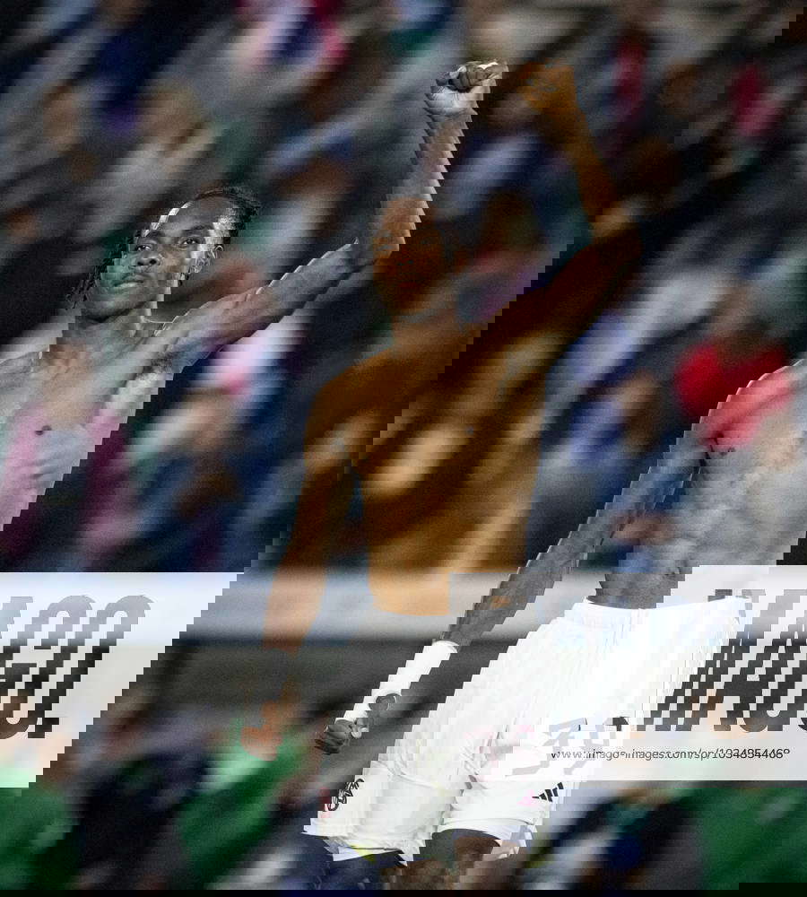 Münster, Germany 26st Sep 2023 Mathys Tel Muenchen celebrates with ...