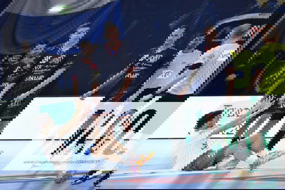 MONTPELLIER, FRANCE : Faute de Arthur LENNE sur Gonzalo PEREZ ARCE ...